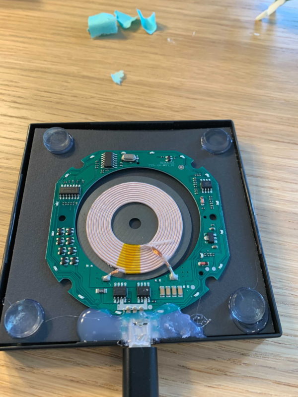Easy DIY Wireless Charger Build • Clear Top with Vibey Lights • Key ...