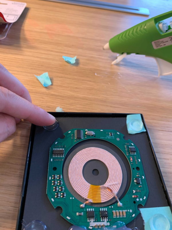 Easy DIY Wireless Charger Build • Clear Top with Vibey Lights • Key ...