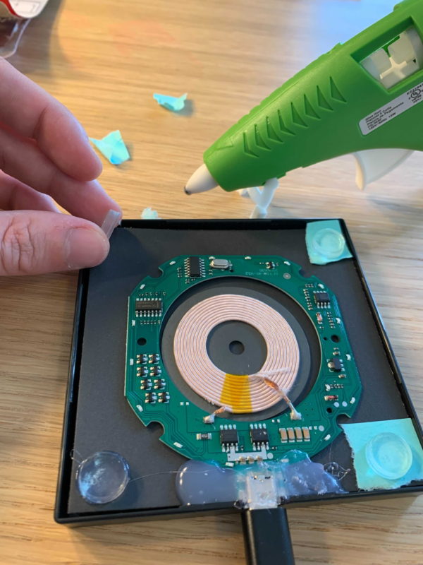 Easy DIY Wireless Charger Build • Clear Top with Vibey Lights • Key ...
