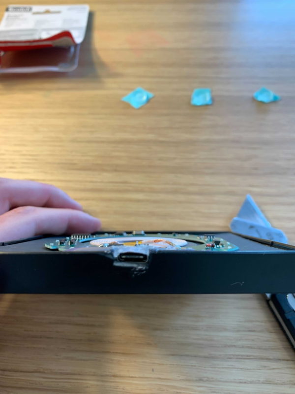 Easy DIY Wireless Charger Build • Clear Top with Vibey Lights • Key ...