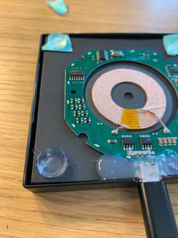 Easy DIY Wireless Charger Build • Clear Top with Vibey Lights • Key ...