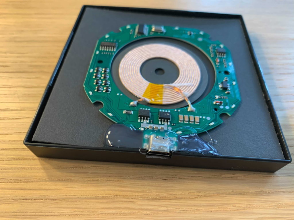 Easy DIY Wireless Charger Build • Clear Top with Vibey Lights • Key ...